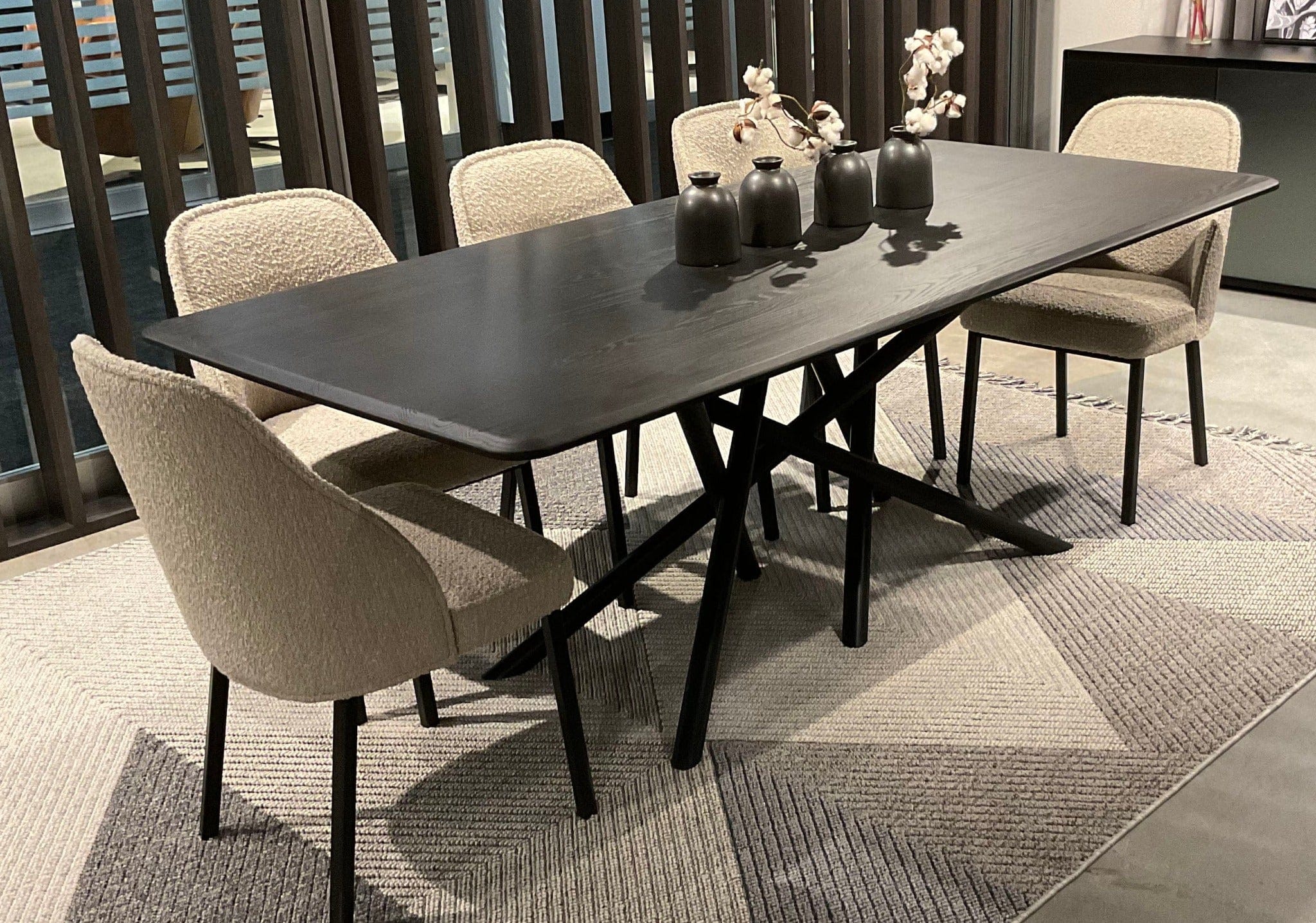 Trica Quantum Dining Table – Jensen-Lewis