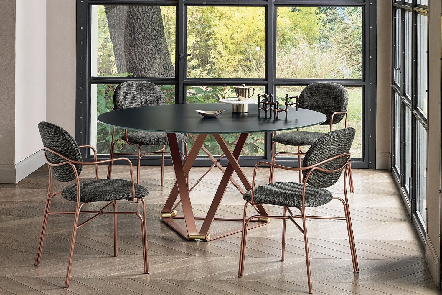 Bontempi Delta Round Dining Table – Jensen-Lewis