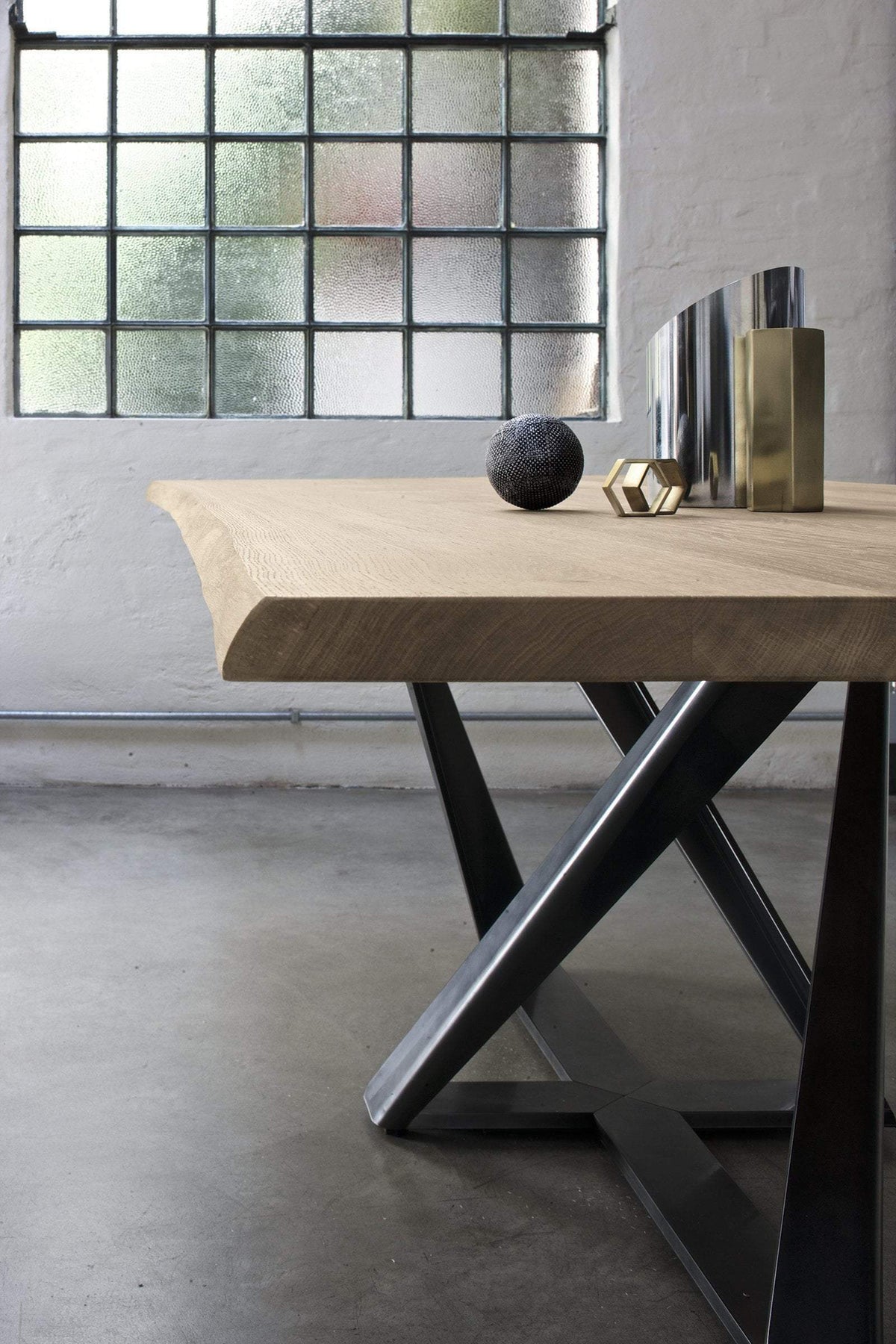 Bontempi Millennium Dining Table – Jensen-Lewis